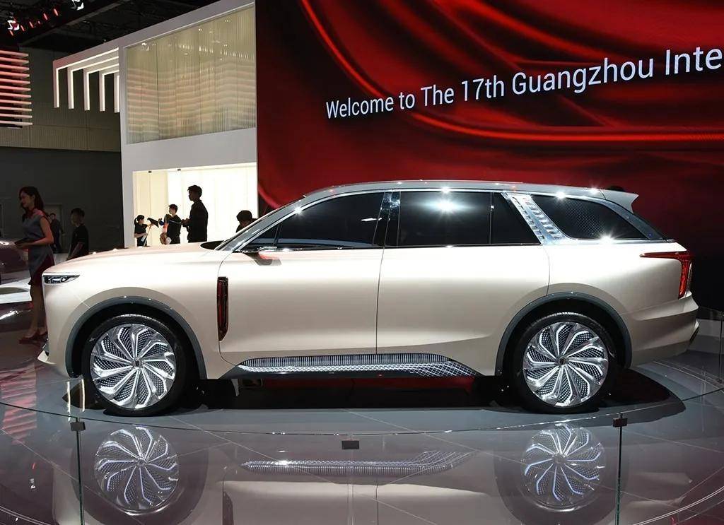 红旗大型SUV量产车曝光，有望命名E-HS9年内投产_搜狐汽车_搜狐网