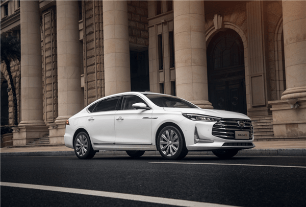 更豪华驾享新旗舰！全新传祺GA8上市 15.68万起售_搜狐汽车_搜狐网