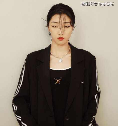 Yamy被老板辱骂长得丑，众多明星发文怒怼其老板，究竟发生了什么_徐明