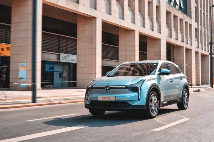 从外在到内涵，哪吒U、威马EX5-Z、小鹏G3三强PK谁更强？_搜狐汽车_搜狐网