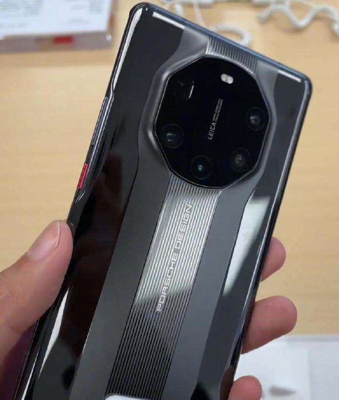 华为Mate 40 RS，八角设计你能get她的美吗？-搜狐大视野-搜狐新闻