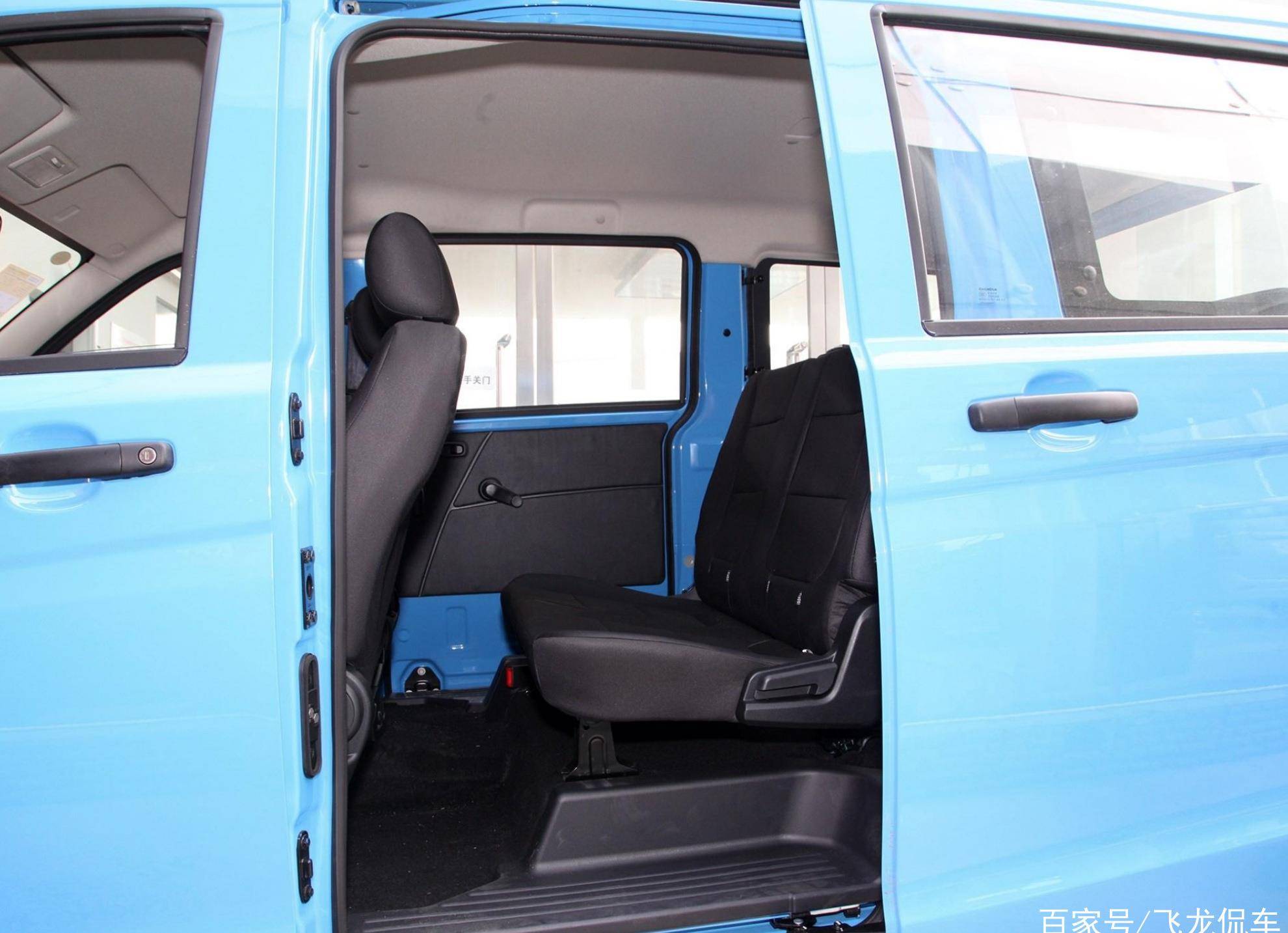 4万多起步，这国产MPV轴距2.7m，配侧滑门 手动挡，最多能装8个人_搜狐汽车_搜狐网