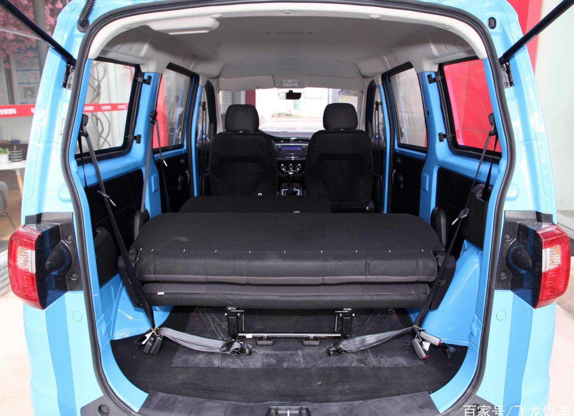 4万多起步，这国产MPV轴距2.7m，配侧滑门 手动挡，最多能装8个人_搜狐汽车_搜狐网