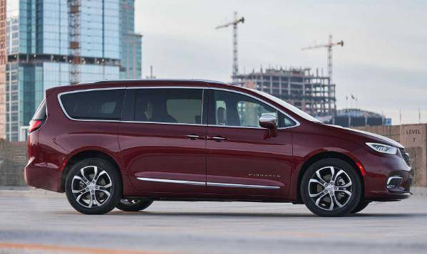 能媲美埃尔法的美式MPV，3.6L V6、9AT配四驱_搜狐汽车_搜狐网