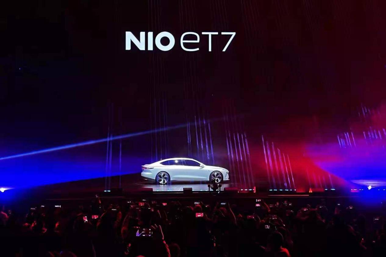 纯电续航1000km，蔚来ET7要对标宝马7系？_搜狐汽车_搜狐网