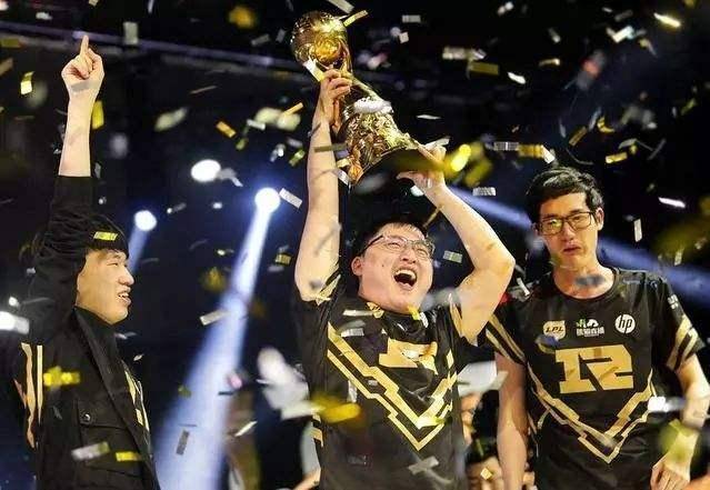 LOL亚运会夺冠！UZI世界第一ADC！_中国队