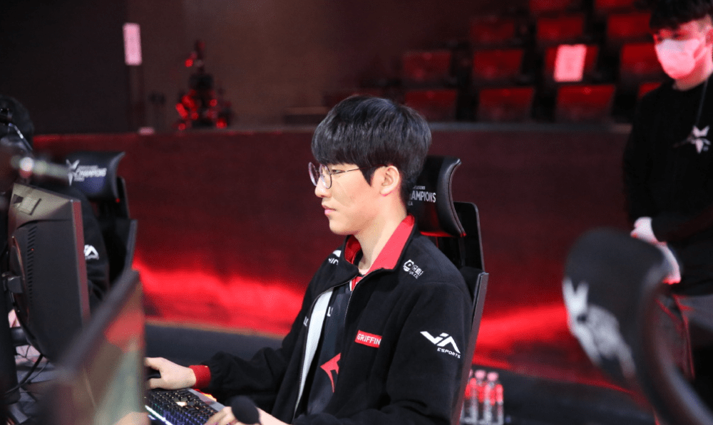 最强赛区LPL有望斩获三连冠 GRF野王成热议焦点_Tarzan