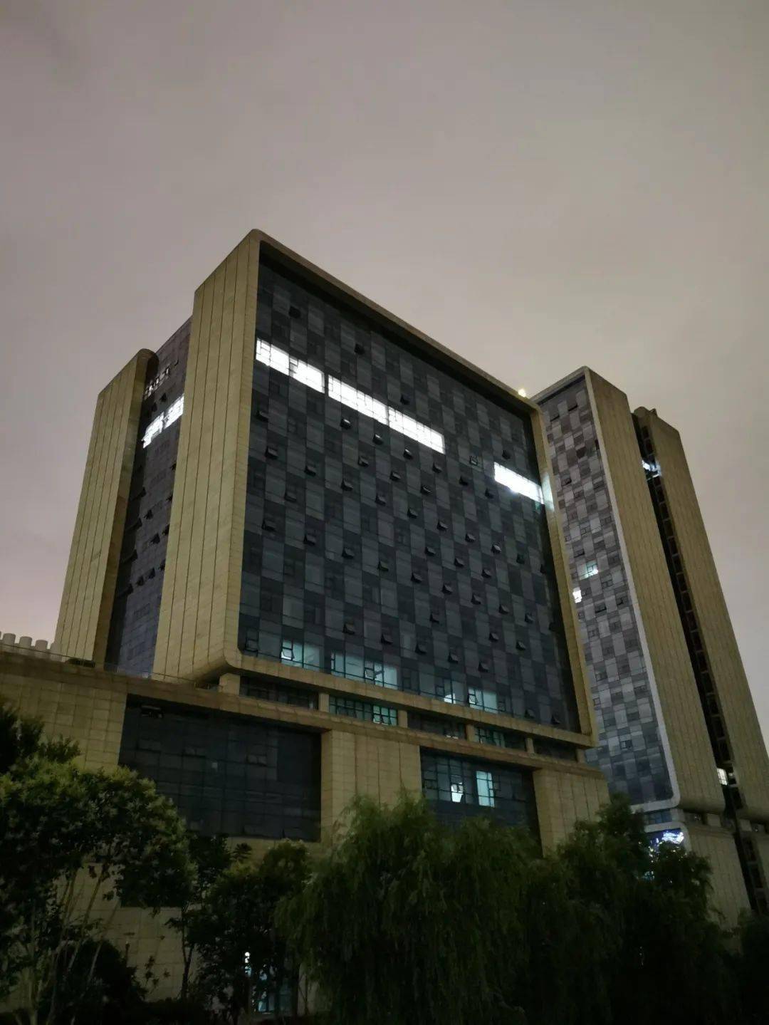 【样张实拍】Redmi10X、荣耀X10、K30 5G相机样张实拍对比_搜狐汽车_搜狐网