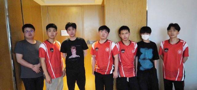 世冠杯：LGD大鹅与RNGM再次碰撞，BO1对决，这一次谁能抢占先机？_比赛