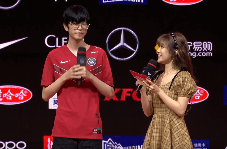 Hope归来助EDG获胜，赛后杰杰又暗示厂长：保KDA一直可以的！_比赛