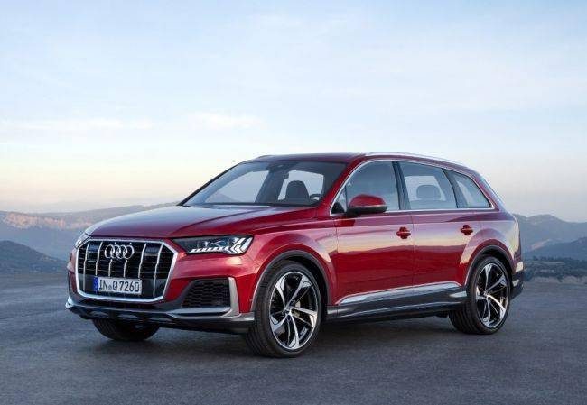 错位竞争 红旗HS7对标奥迪Q7_搜狐汽车_搜狐网