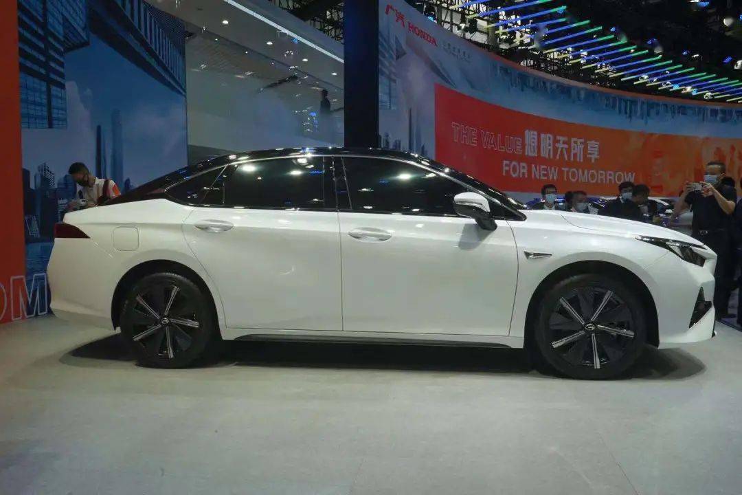 2020广州车展 广汽本田EA6 旗下首款纯电轿车_搜狐汽车_搜狐网