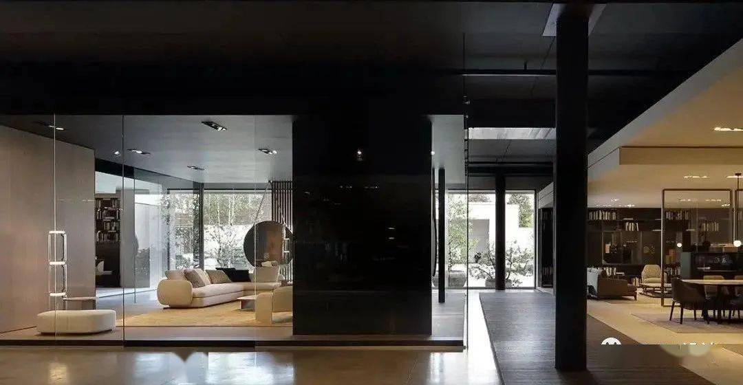 Minotti；Poliform全新展厅亮相：邂逅纯正意式家居之美-搜狐大视野-搜狐新闻