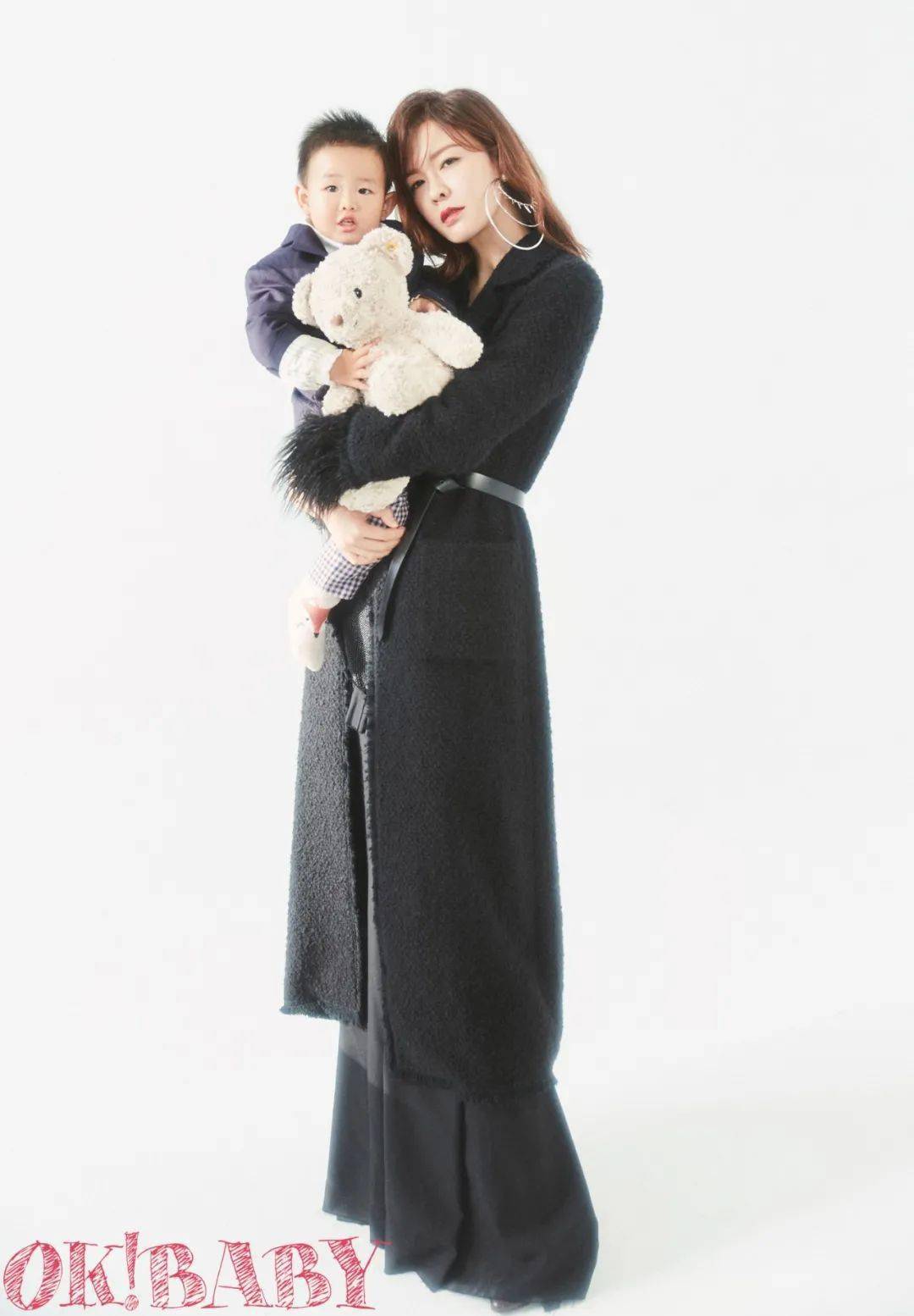 李艾 顺其自然， 陪伴灯泡儿开心成长 | OK!Baby封面故事-搜狐大视野-搜狐新闻