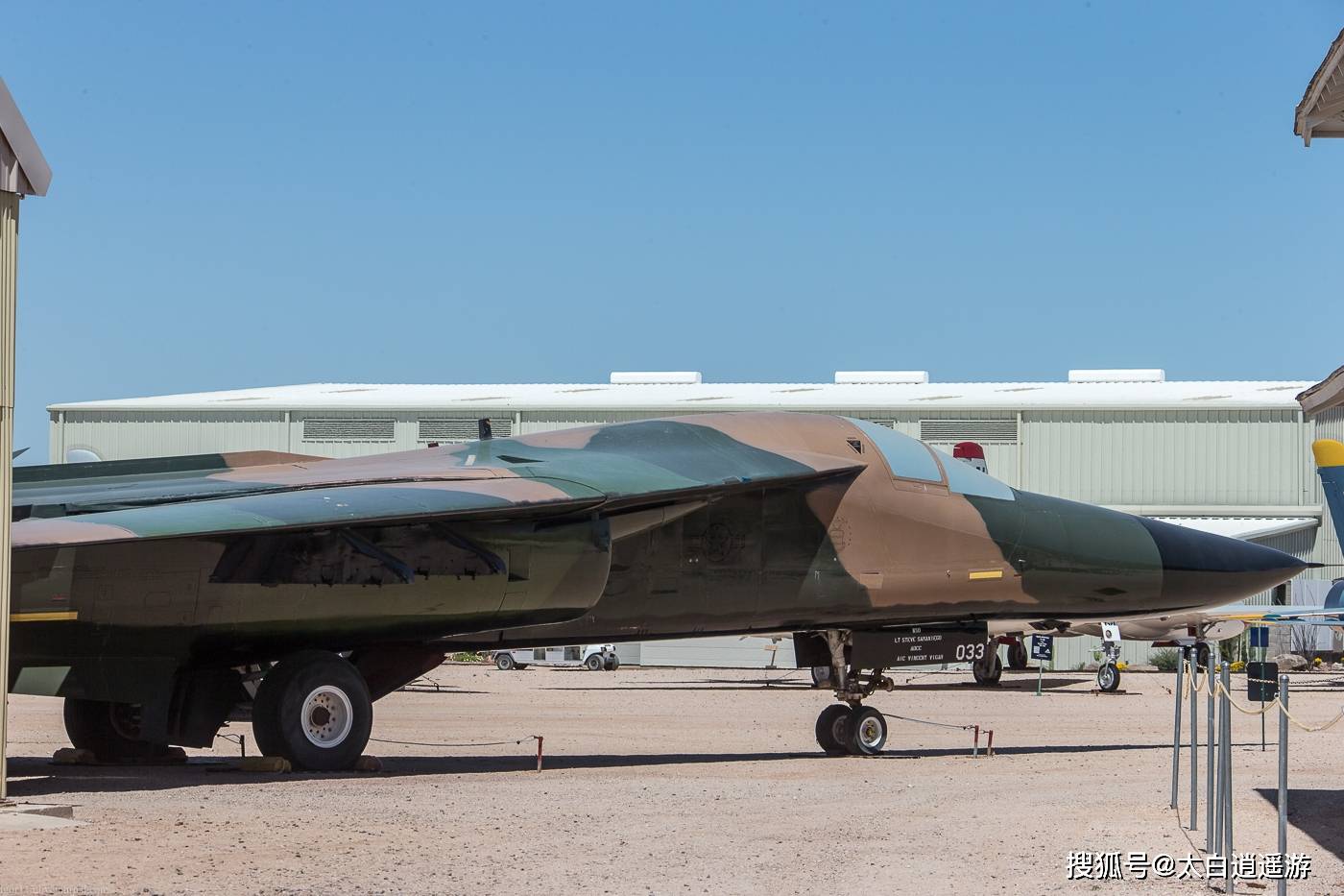 F-111 E——土豚（Aardvark）战斗轰炸机-搜狐大视野-搜狐新闻