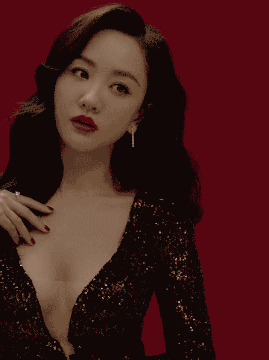 云南保山走出的大美女杨蓉！ 性感妩媚，妖娆多姿