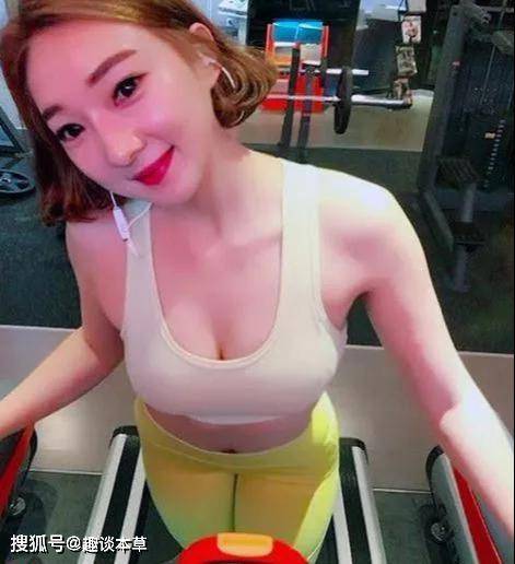 身高152体重55kg，前凸后翘沙漏型身材，这才是所谓的“微胖”_健身