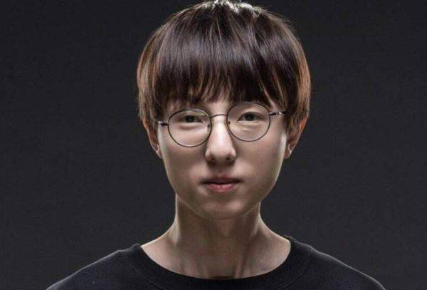 MLXG直播再度“正义执行”，又一次化身“贵族”，这次却受到支持_Mlxg