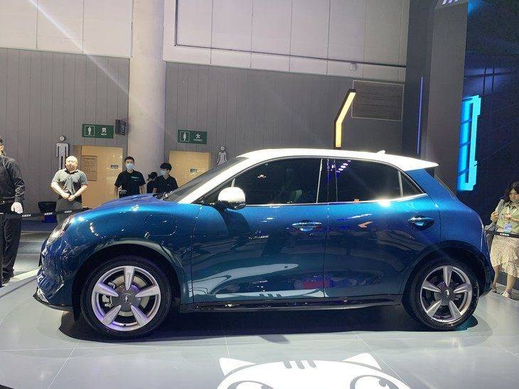 欧拉ES11正式定名好猫 前保时捷设计师设计_搜狐汽车_搜狐网