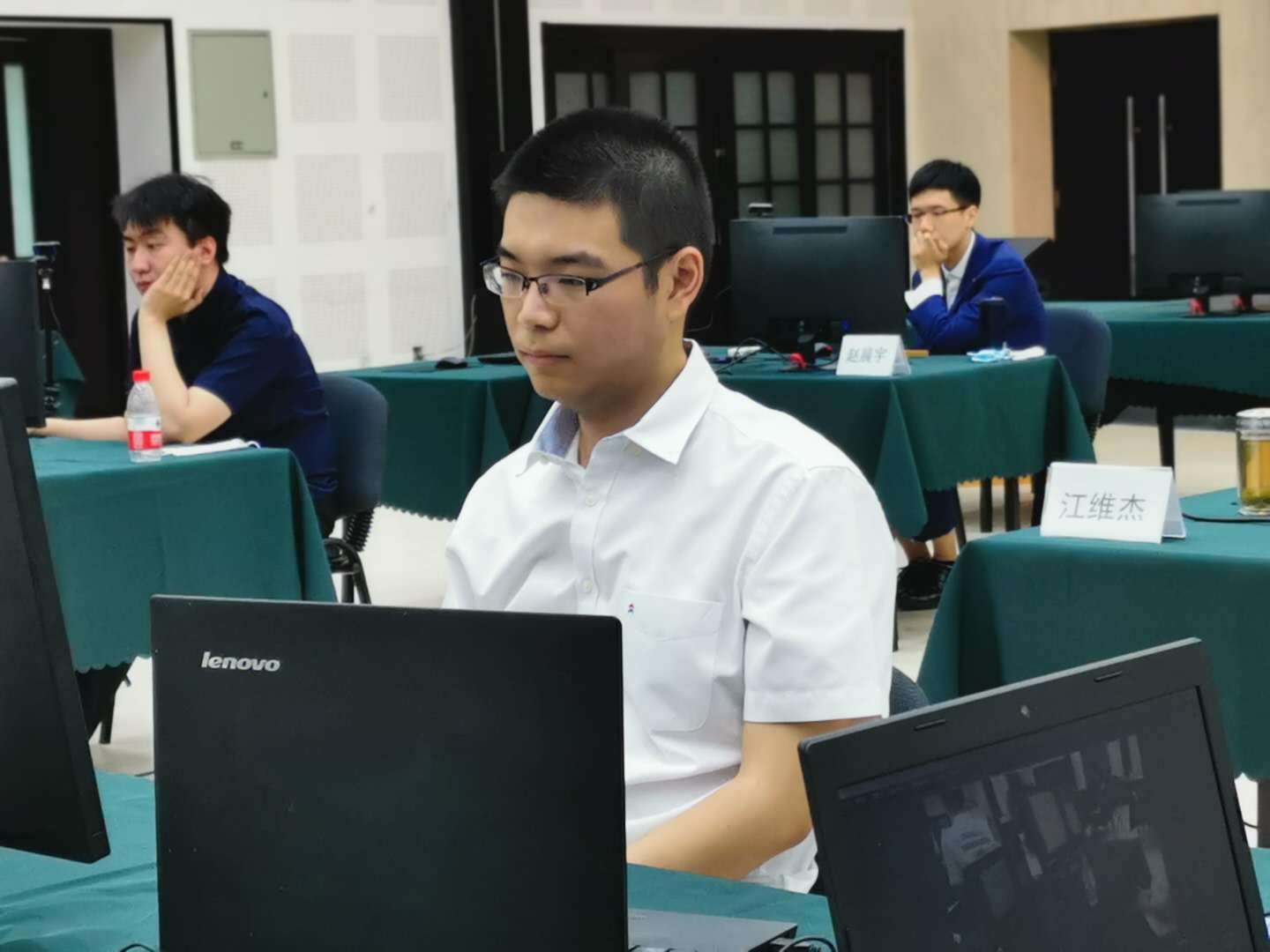 应氏杯首轮惊魂不断：芈昱廷弈出年度昏招！_巨勺