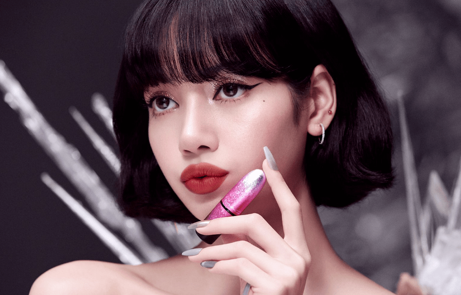 Lisa成为MAC全球代言人，与张艺兴同头衔，2020年Lisa资源开挂！_品牌