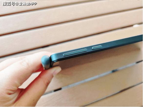 【集微拆评】Smartisan TNT go扩展本评测：虽不能取代电脑，但更好用了_手机