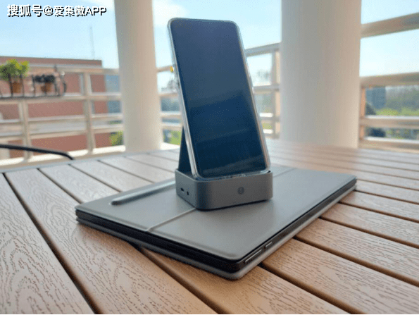 【集微拆评】Smartisan TNT go扩展本评测：虽不能取代电脑，但更好用了_手机