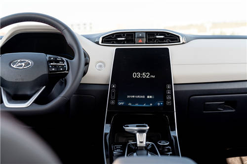 新一代ix25 VS 缤智 谁更懂青春派的心_搜狐汽车_搜狐网