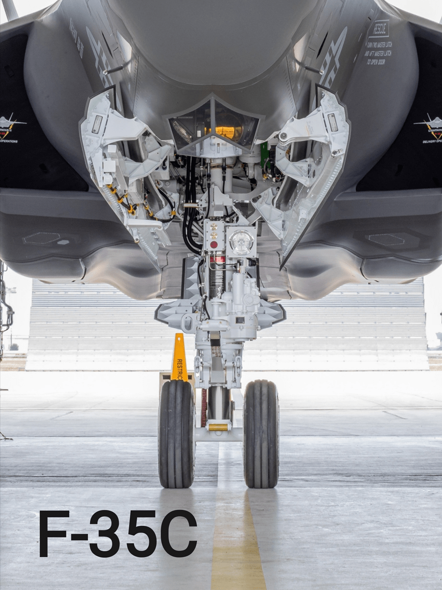 6张图看F-35B与F-35C的区别，一目了然_主翼