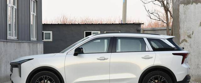 一汽奔腾t55专为年轻消费者打造，售价9.89-12.69万元_搜狐汽车_搜狐网