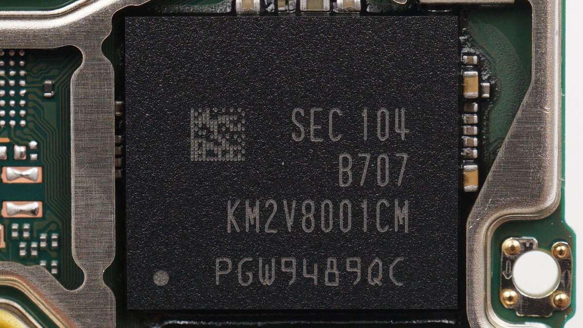 南芯半导体SC8545电荷泵快充芯片加持，手机快速满血复活，荣耀X20 SE拆解_充电