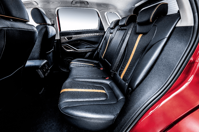 奔腾T55 10万级国潮SUV 带“投名状”结交年轻人_搜狐汽车_搜狐网