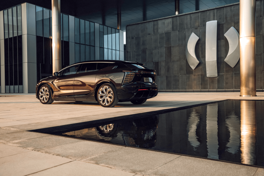 新能源汽车持续爆发！高合HiPhi X9月销量641台成冠军！_搜狐汽车_搜狐网