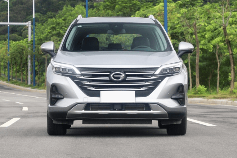 12.68万起！1.5T动力传祺GS5，油耗6.6L，配置高，空间奢侈_搜狐汽车_搜狐网