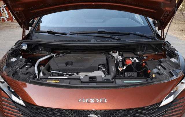 想买却不敢买！颜值高底盘扎实，入门就配8AT，带你看标致4008_搜狐汽车_搜狐网