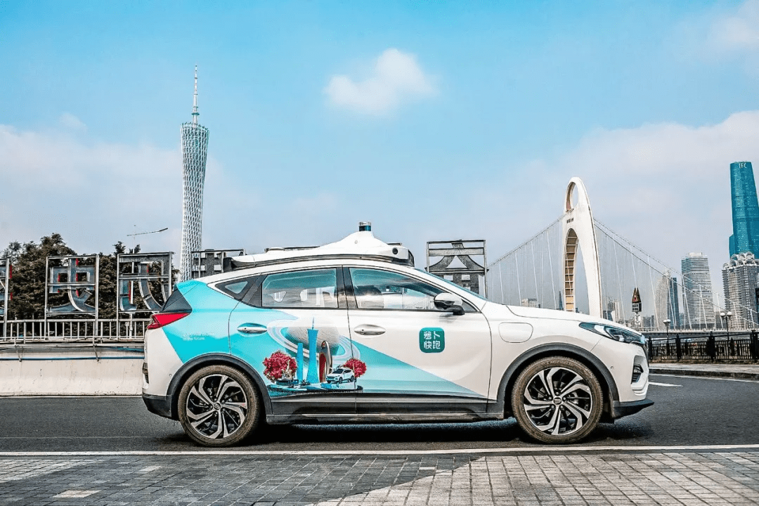 订单全球第一！无人出租车，萝卜快跑先让一部分人用起来 | 乐惠车