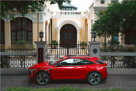 一汽奔腾B70S 重磅亮相全新轿跑SUV_搜狐汽车_搜狐网