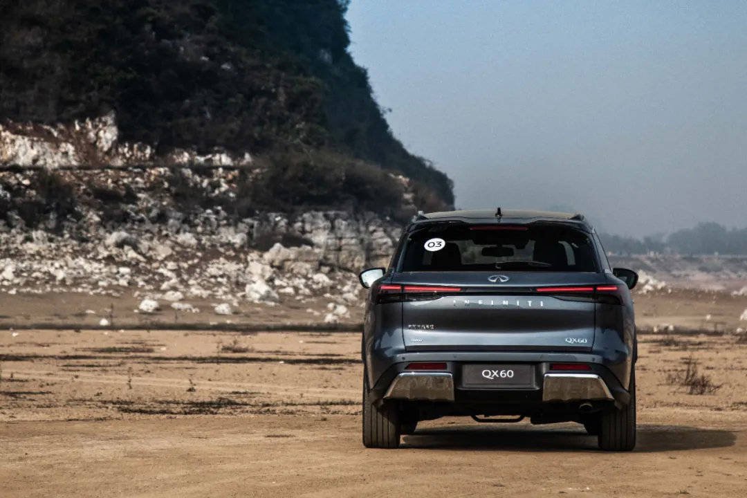 【试驾】66万元的QX60，能成为豪华中大型SUV的新贵吗？_搜狐汽车_搜狐网