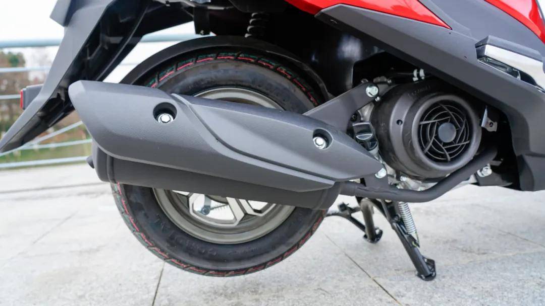 8380元起，UE能否延续UU的辉煌？—轻骑铃木UE125静态测评_搜狐汽车_搜狐网