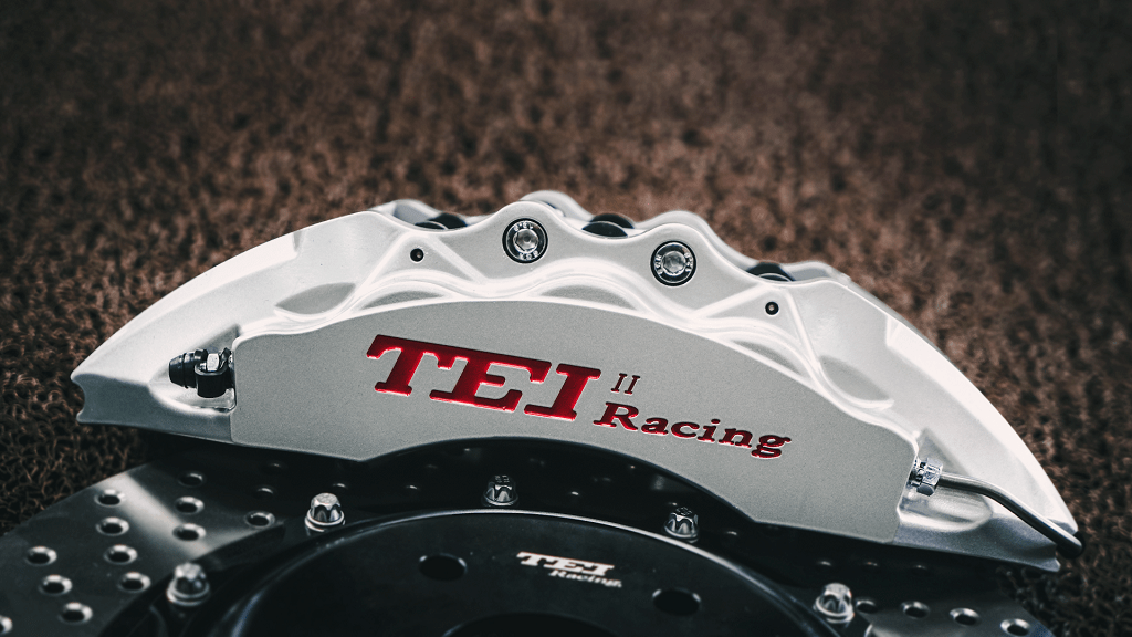 TEI Racing官方案例，丰田亚洲龙前轮升级tei p60es大六刹车套件_搜狐汽车_搜狐网