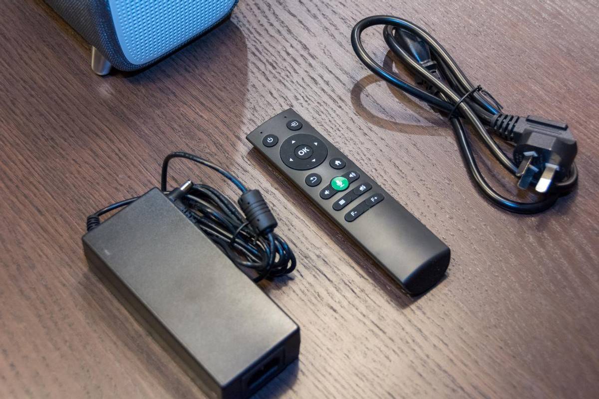 干掉电视？千元级泰捷WEBOX T1S投影仪 会有怎样的体验 带你去看看_机身_对焦_环境