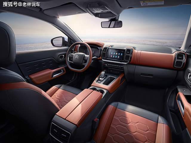 “性价王”再升级，1.8T+8AT，隔音静如深海，弯道从未见它飘_搜狐汽车_搜狐网