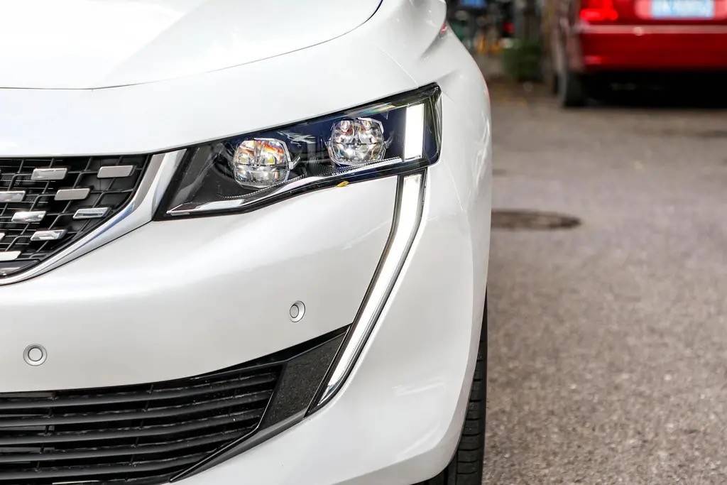 适合年轻人的合资B级车，颜值同级拔尖，起售15.97万元，标致508L_搜狐汽车_搜狐网