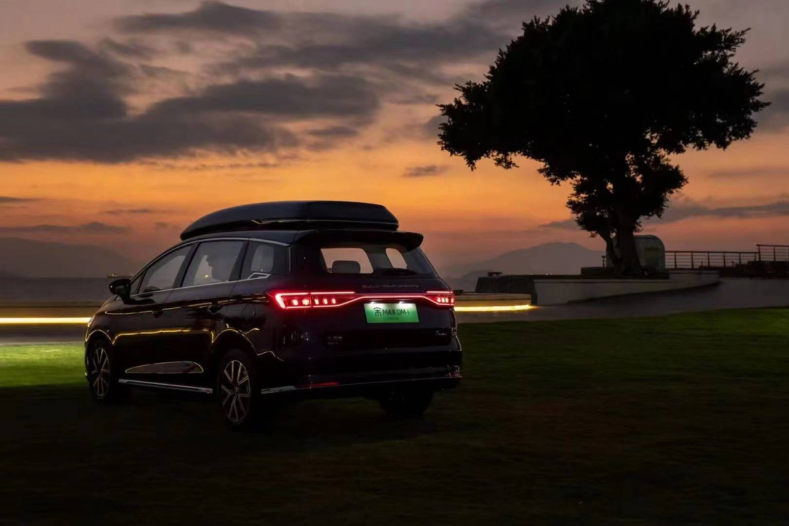 售价14.58万起 宋MAX DM-i到底值不值？哪款更具性价比？_搜狐汽车_搜狐网