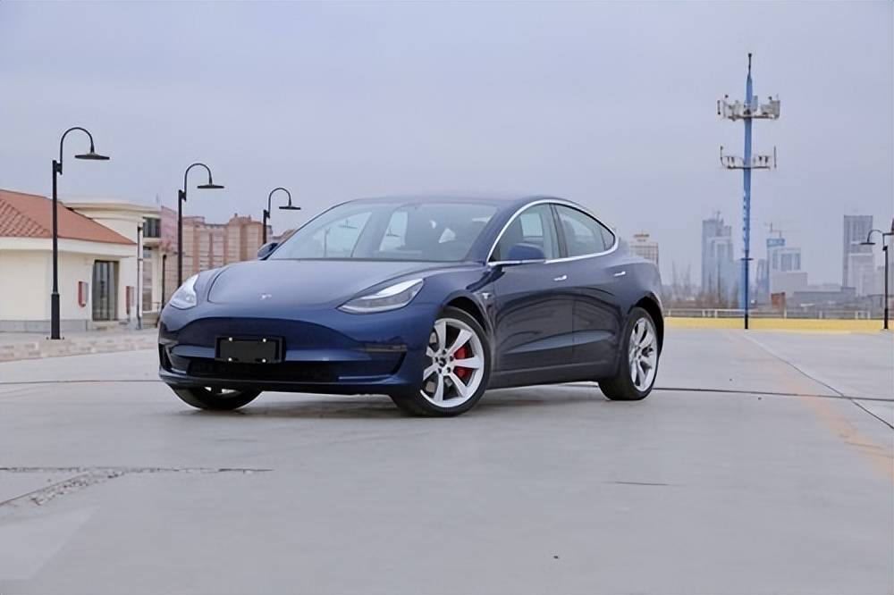 Model 3、海豹、ET5、C385 同为轿跑体态你看好谁？_搜狐汽车_搜狐网
