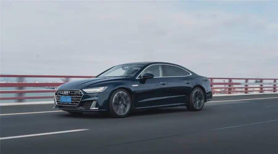 无框车门也能商务范？上汽奥迪A7L搅局豪华市场,“567E”格局初现_搜狐汽车_搜狐网