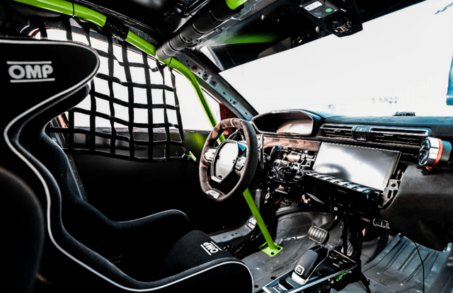 轻“装”上阵 赛道PK法拉利488 标致508L何以为赢？_搜狐汽车_搜狐网