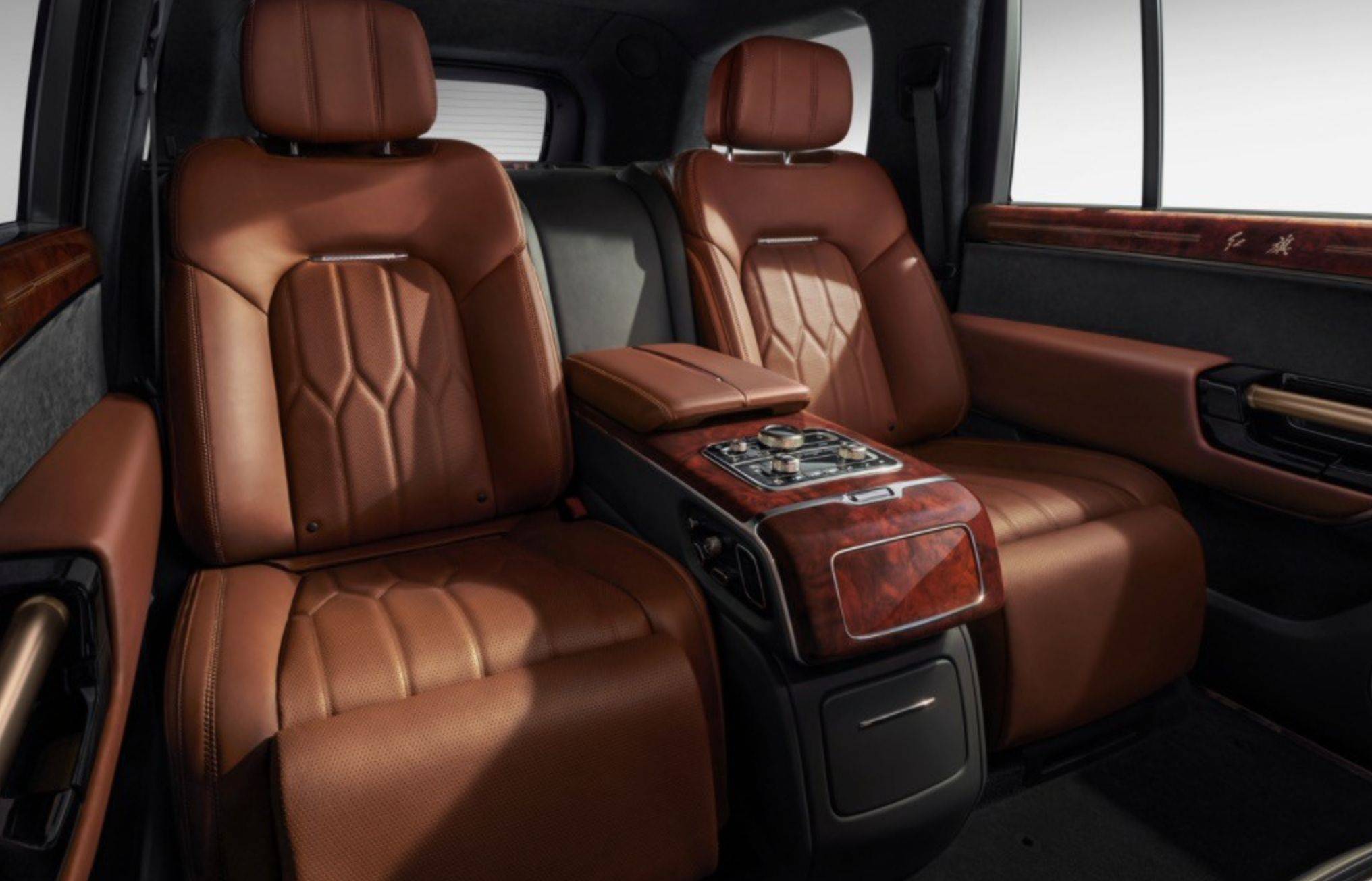 搭载4.0T V8发动机，红旗LS7将于4月24日正式亮相_搜狐汽车_搜狐网