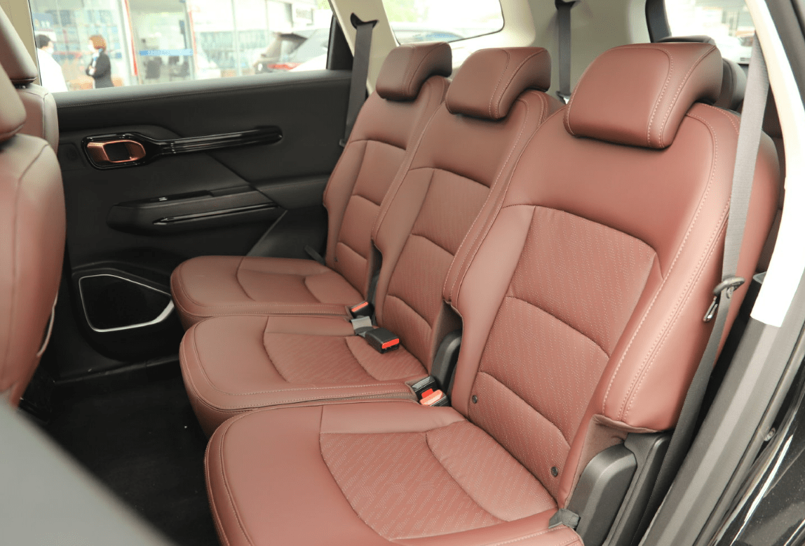 全新大7座SUV上市！黄金外观内饰，1.8T引擎+尊享座椅，仅12.96万_搜狐汽车_搜狐网