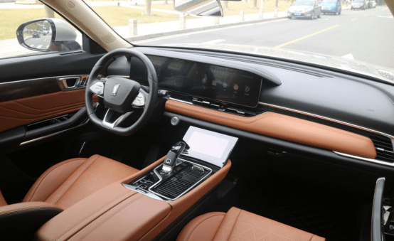 空间大，配置足，奔腾T99人间最值得_搜狐汽车_搜狐网